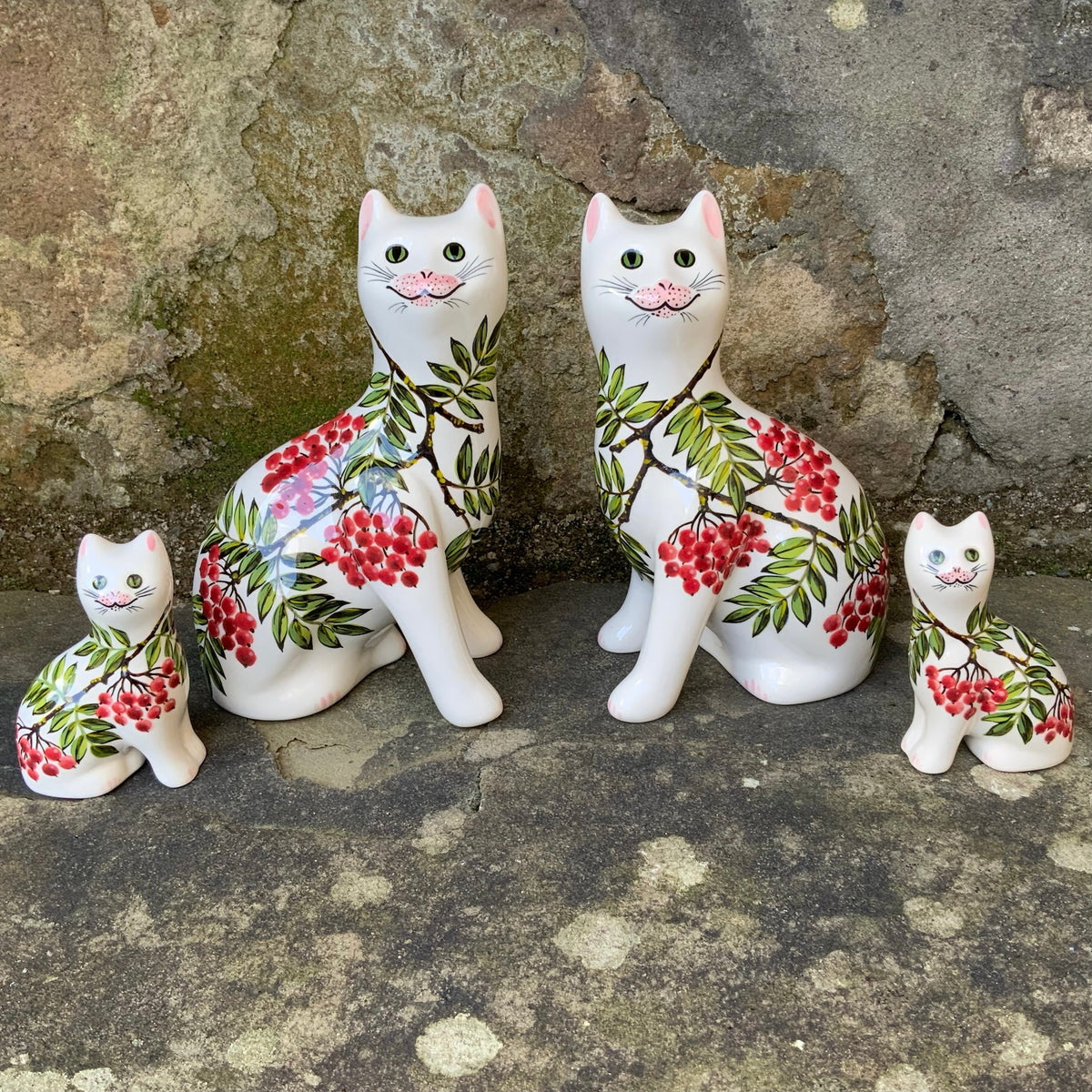 Wemyss Ware Hand Painted Rowan Tiny Cat | Griselda Hill Pottery