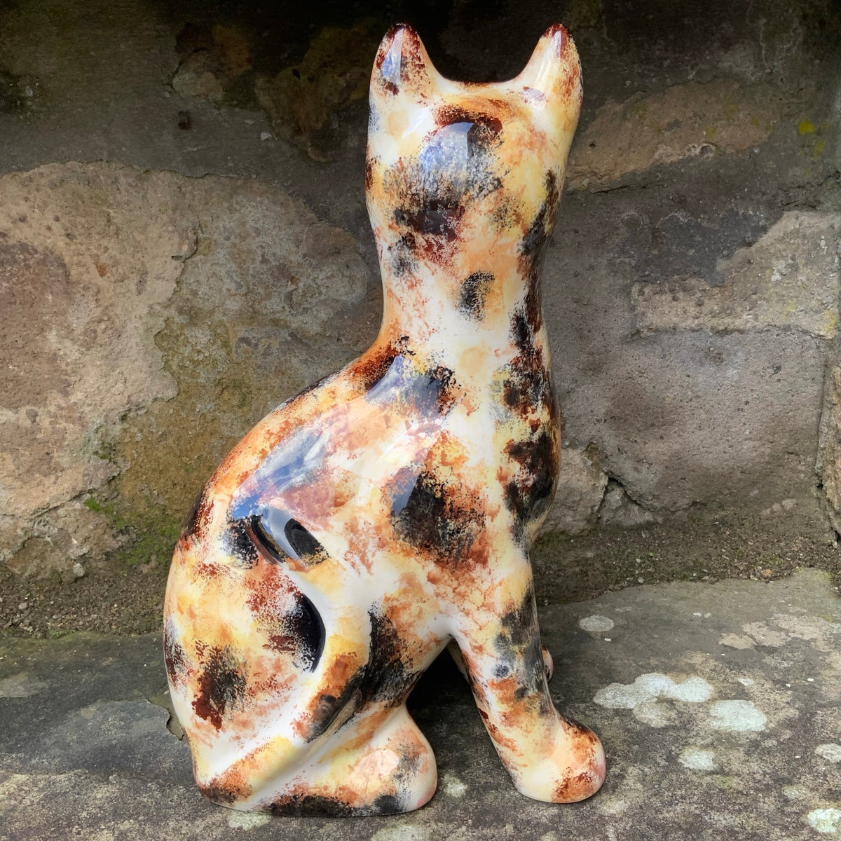 Wemyss Ware Light Tortoiseshell Large Cat | Griselda Hill Pottery