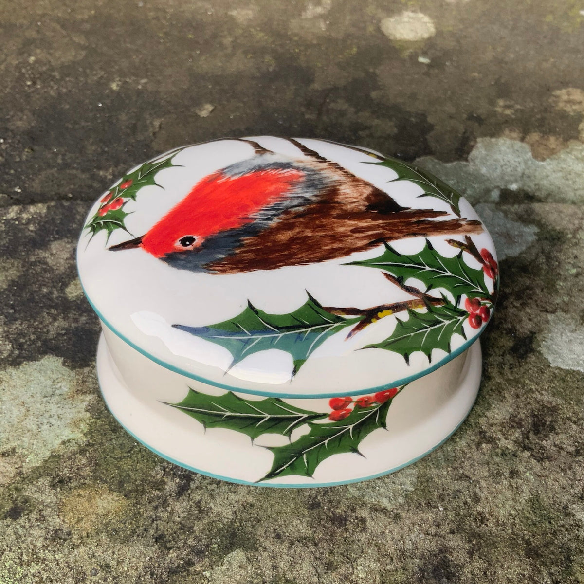 Scottish Wemyss Ware Robin Oval Trinket Box | Griselda Hill Pottery